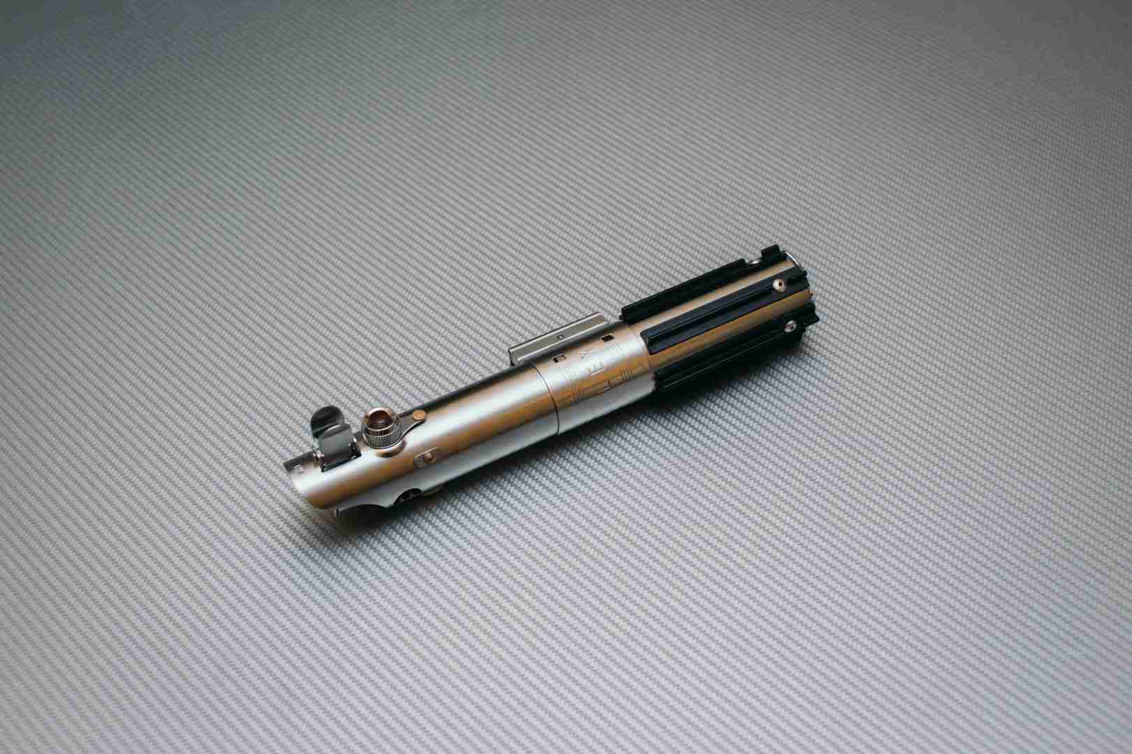 Skywalker hilt empty - Warsabers