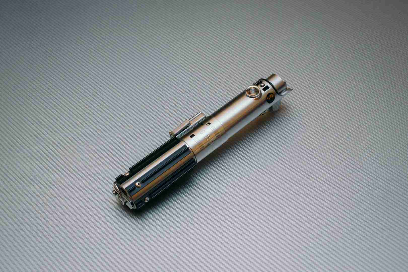 Skywalker hilt empty - Warsabers